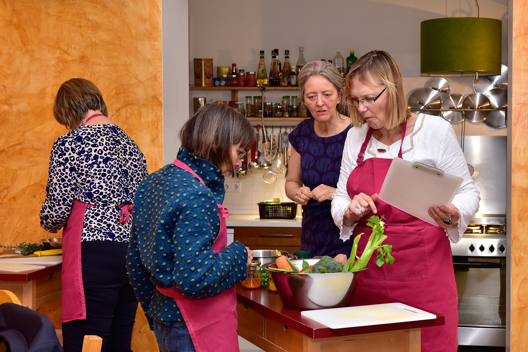 Die LECKER AG in der Kochschule In a la Munde Berlin Kreuzberg